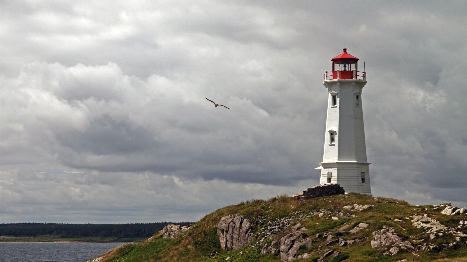 The Process of Lighthouse Restoration - Graciano